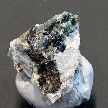 Elbaite green (Verdelite)