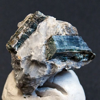 Elbaite green (Verdelite)